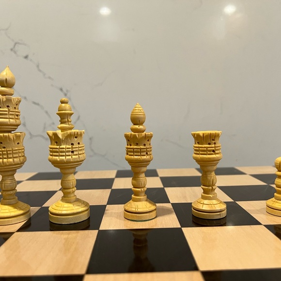 Games | Handmade Lotus Design Wooden Chess Set King 4inch Hand Carved ...